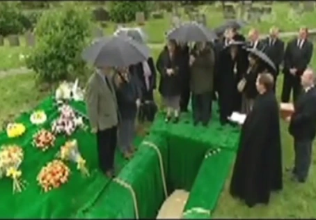 Episode 4196 (4th November 2005) | Emmerdale Past & Present Wiki | Fandom