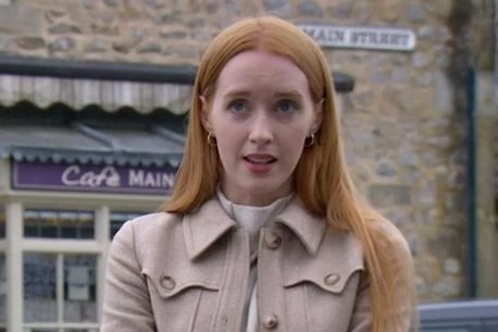 Chloe Harris | Emmerdale Past & Present Wiki | Fandom