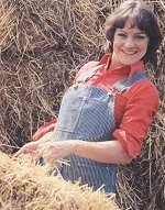 Polly Hemingway | Emmerdale Past & Present Wiki | Fandom