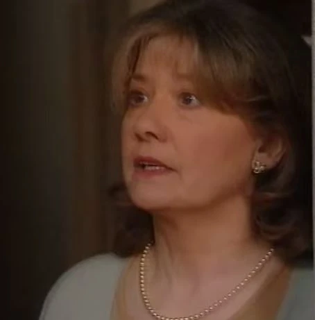 Lesley Staples | Emmerdale Past & Present Wiki | Fandom