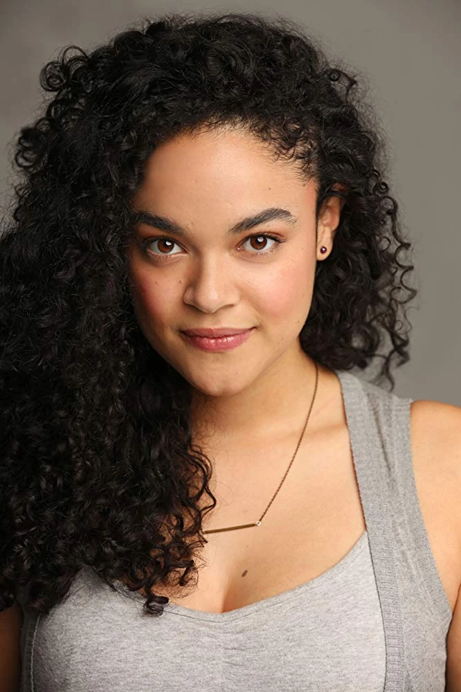 Sarah-Nicole Robles | Encanto Wiki | Fandom