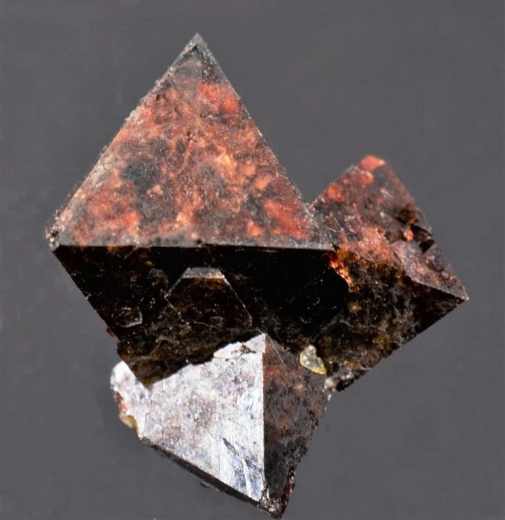 Danalite | Encyclopedia gemstonia Wiki | Fandom