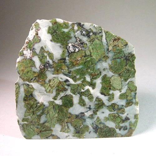 Smaragdite | Encyclopedia gemstonia Wiki | Fandom