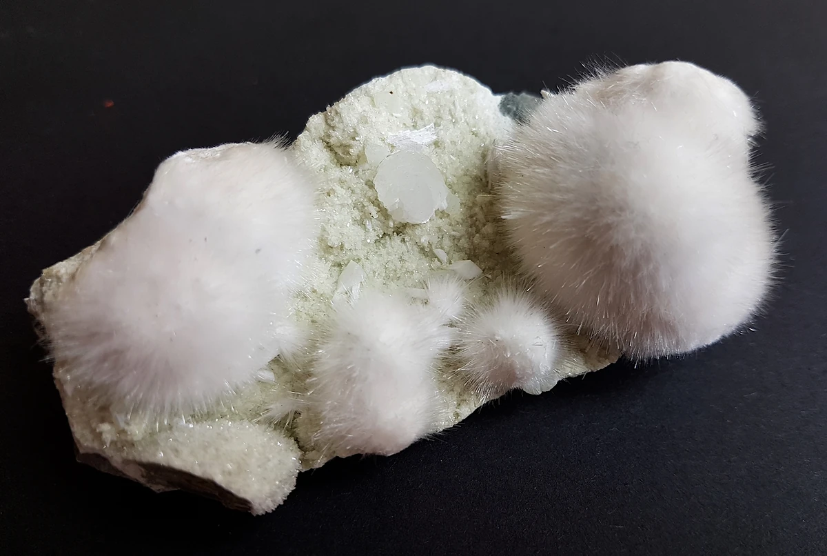 Okenite | Encyclopedia gemstonia Wiki | Fandom