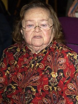 Zelda Rubinstein | English Voice Over Wikia | Fandom