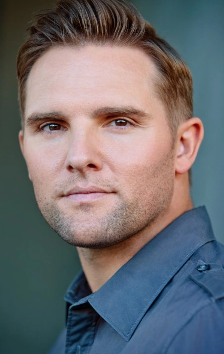 Kevin Thoms | English Voice Over Wikia | Fandom