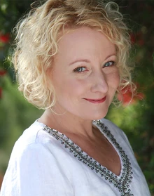 Lynne Maclean | English Voice Over Wikia | Fandom