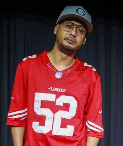 Charma Adizalilullah | Alih Suara | Fandom