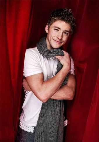 Maxxie Skins Wallpaper