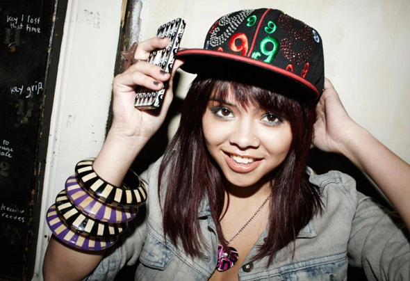 Daisy Valero | Skins Wiki | Fandom