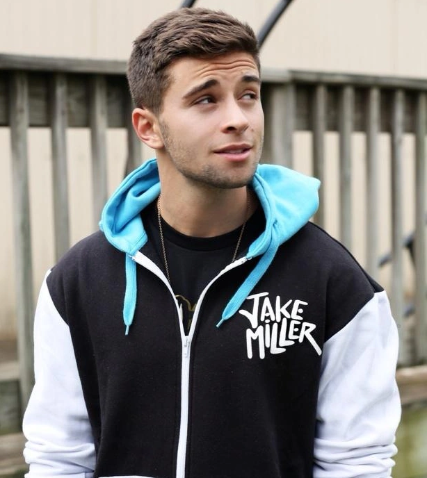Jake Miller (álbum) | Wiki Eon (Films y TV Series) | Fandom