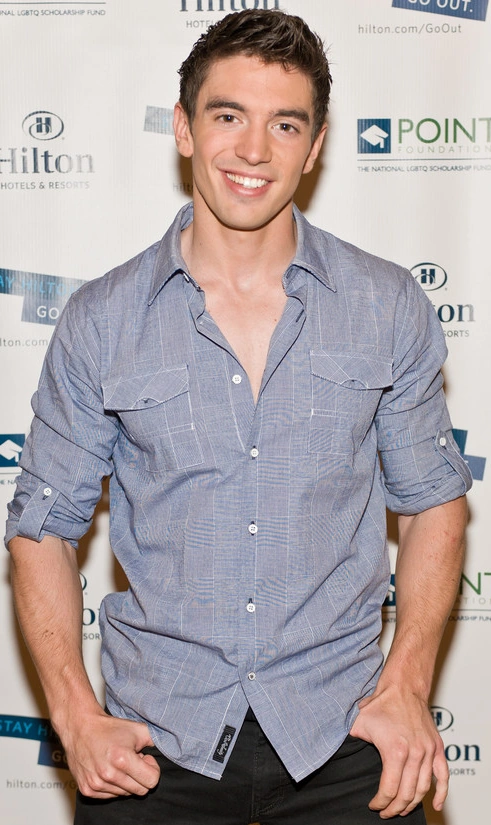 Steve Grand | Wiki Eon (Films y TV Series) | Fandom