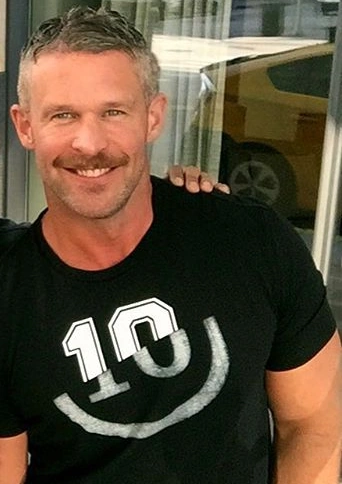 Brett Martin | Wiki Eon (Films y TV Series) | Fandom