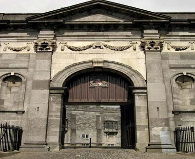 Castellum/Entrance | EraVerse Wiki | Fandom