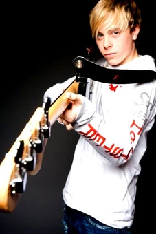 Riker Lynch | Wiki Glee | Fandom