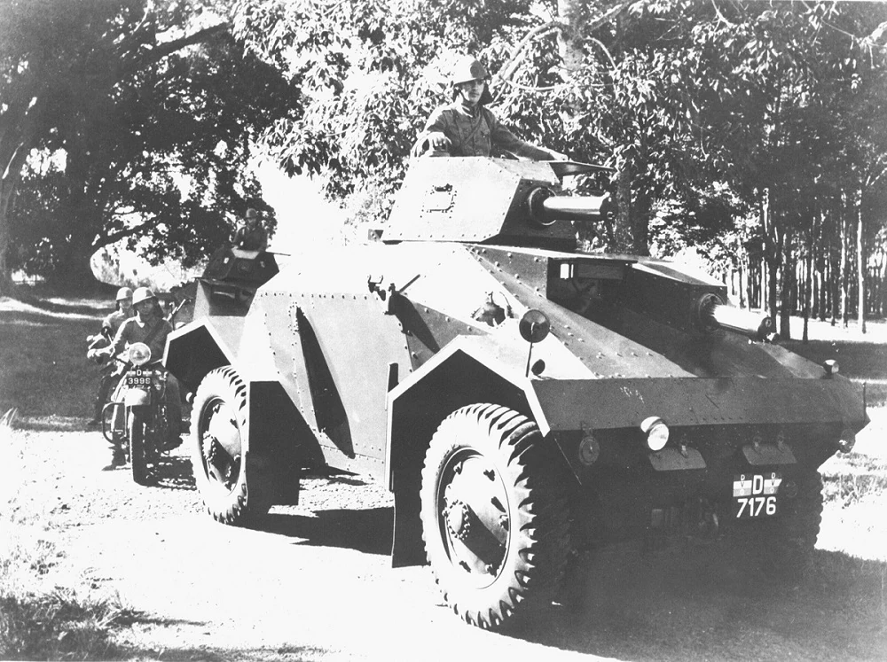 Alvis-Straussler AC | Militaria Wiki | Fandom