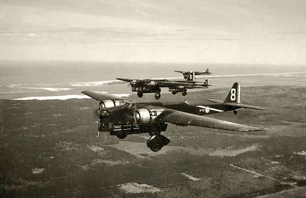 Amiot 140 | Militaria Wiki | Fandom