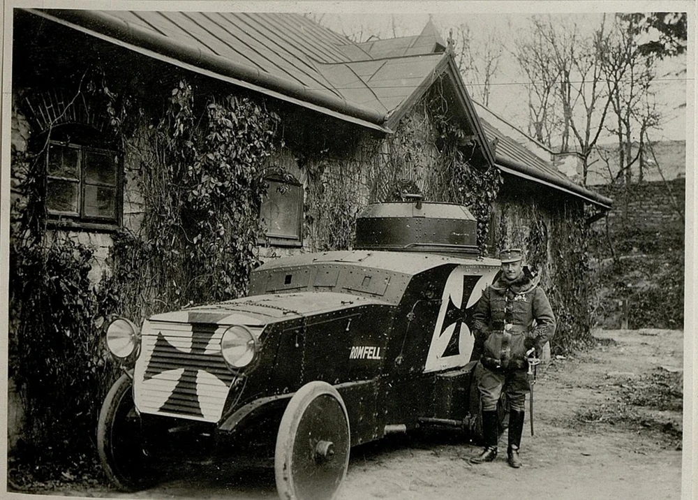 Romfell armoured car | Militaria Wiki | Fandom