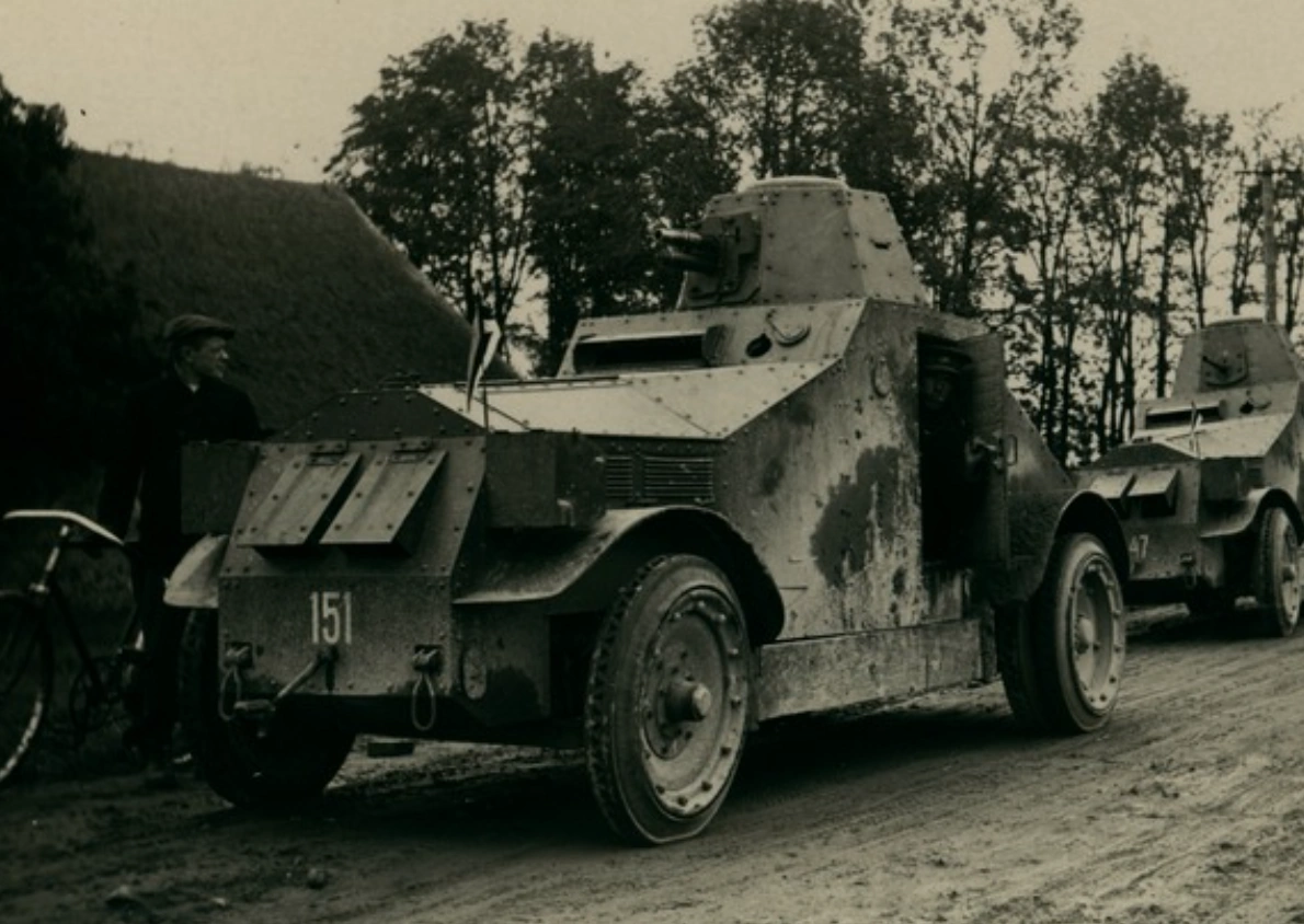 Arsenal Crossley | Militaria Wiki | Fandom