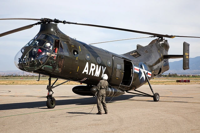 Piasecki H-21 Workhorse/Shawnee | Militaria Wiki | Fandom