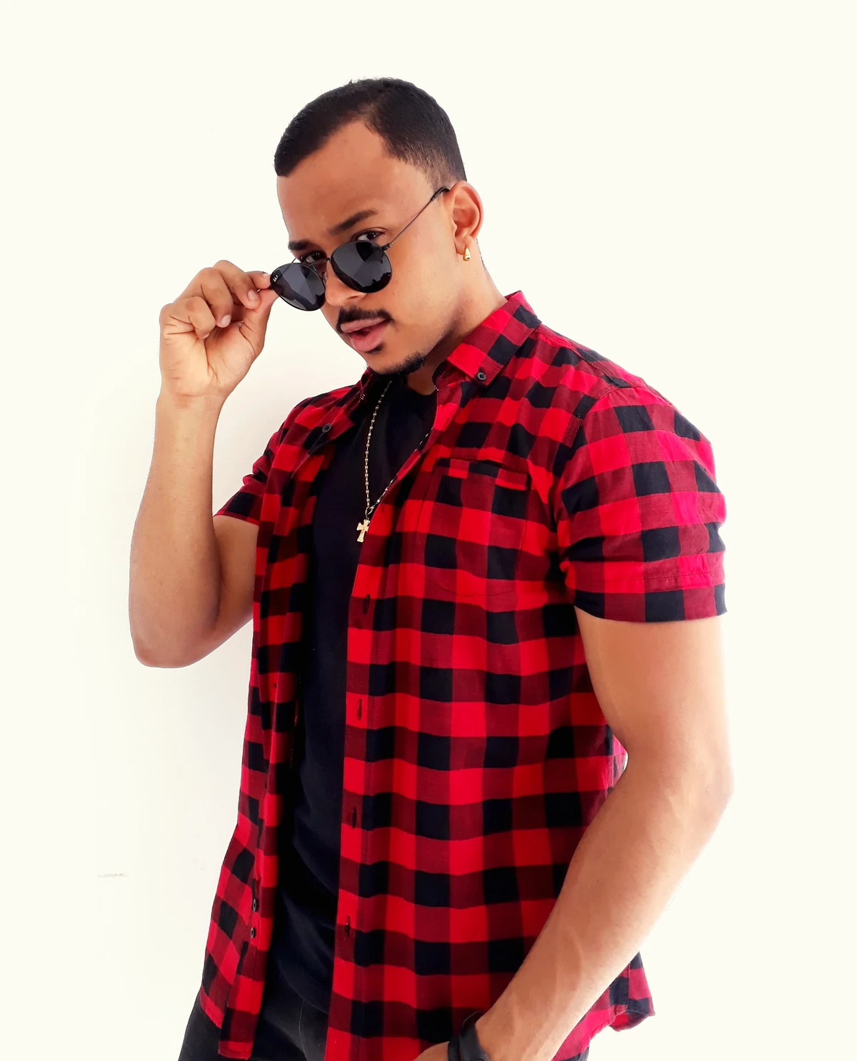 Gugga La Voz | Música Wiki | Fandom