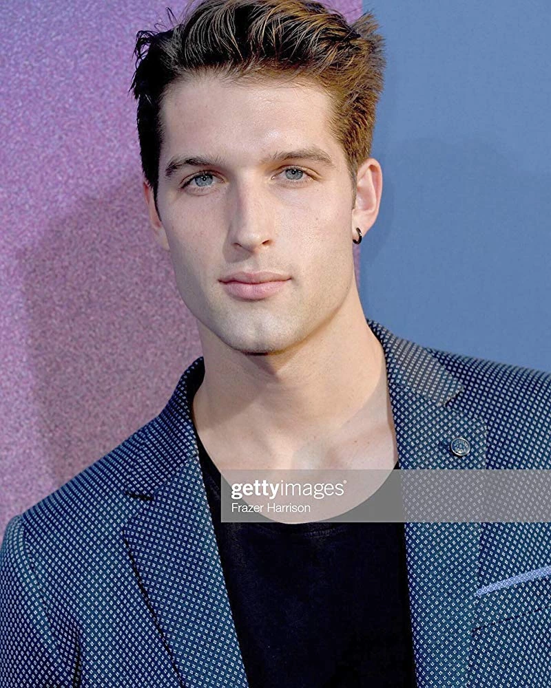 Zak Steiner | Euphoria Wiki | Fandom