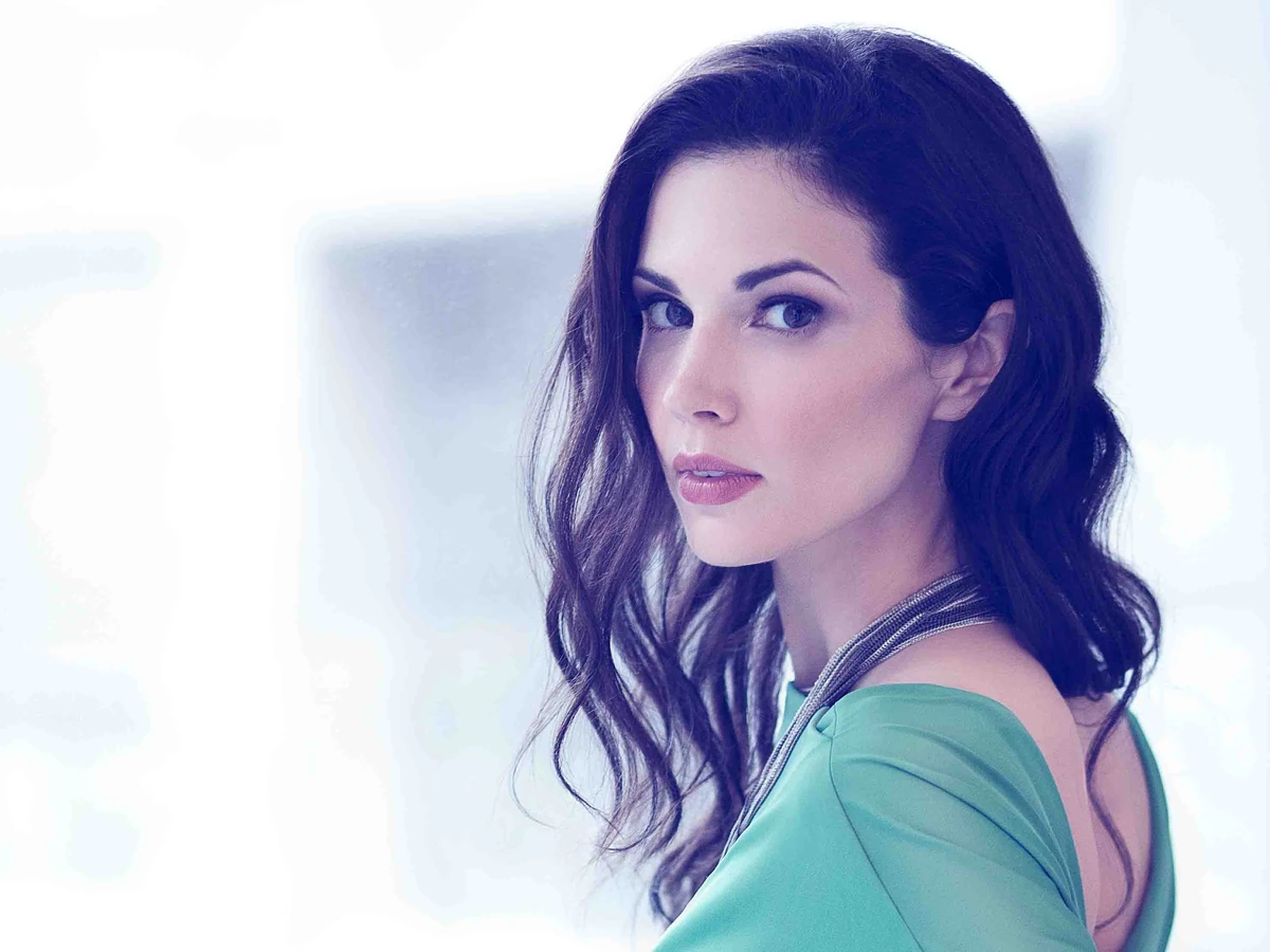 Laura Mennell | Eureka Wiki | Fandom
