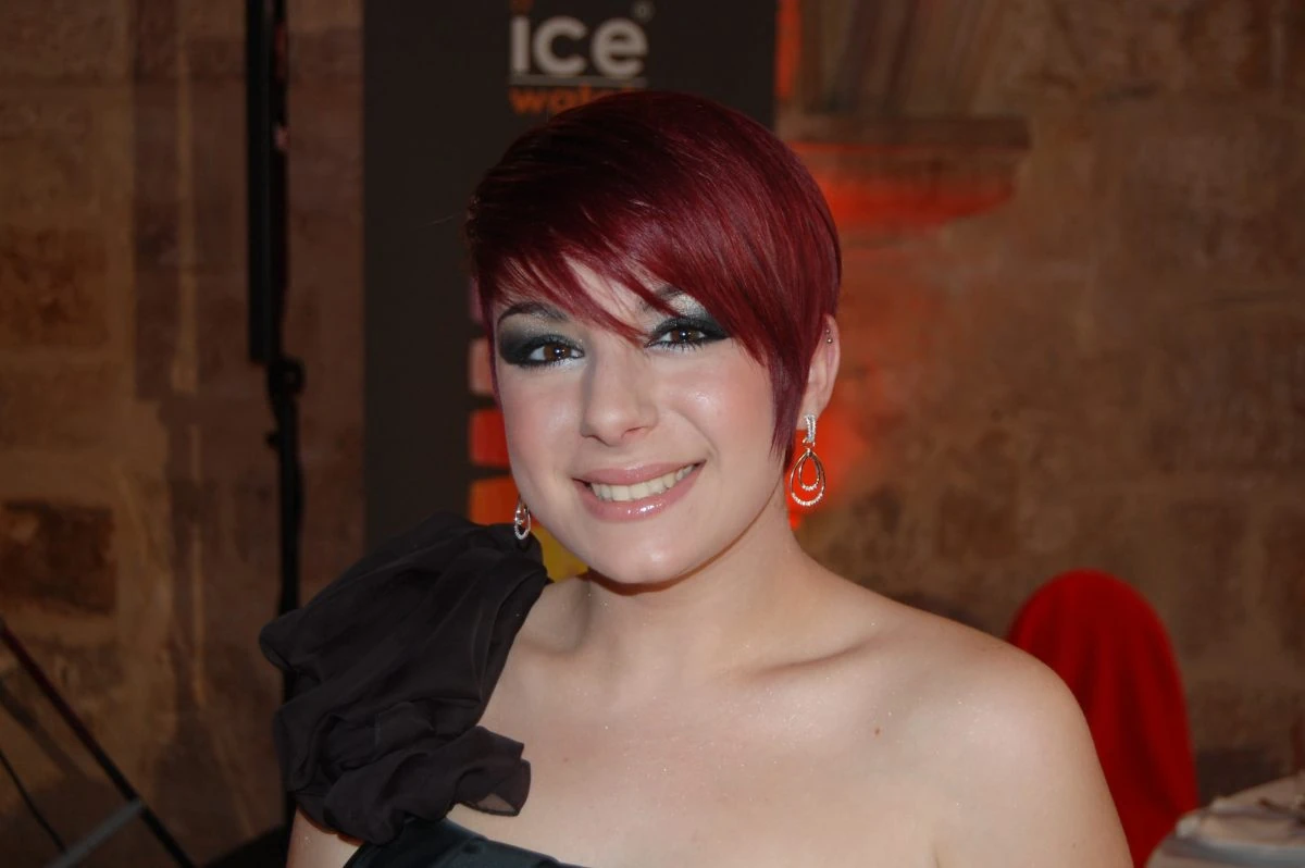 Thea Garrett | Eurovision Song Contest Wiki | Fandom