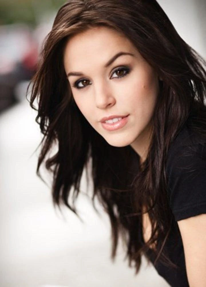Elise Bouer | Eurovision Fan-Fic Wiki | Fandom