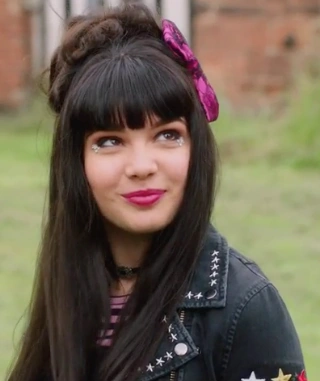 Alice Crossley | The Evermoor Chronicles Wikia | Fandom