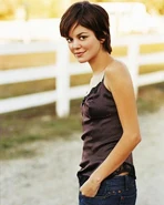 Laynie Hart | Everwood Wiki | Fandom