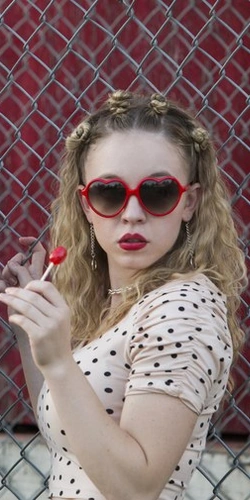 Emaline Addario | Everything s*cks! Wiki | Fandom