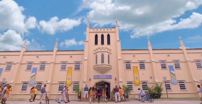 Iridium High | Every Witch Way Wiki | Fandom