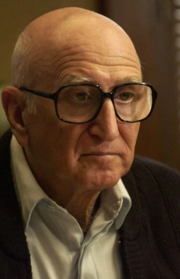 Wujek Junior | Złoczyńcy Wiki | Fandom