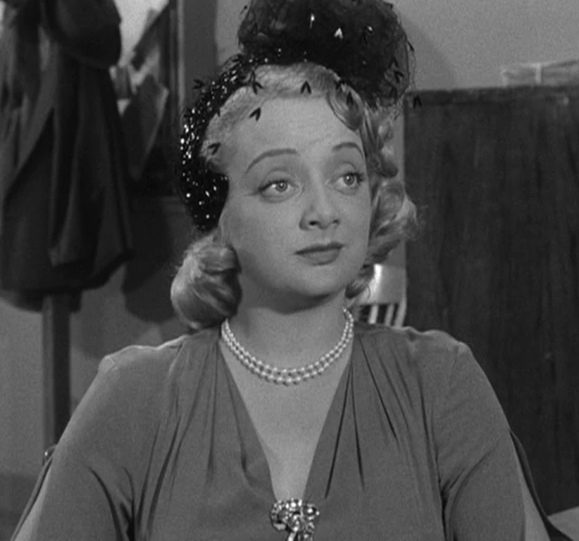 Slick Chick (The Three Stooges) | The Female Villains Wiki | Fandom
