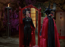 Niolani (Lost in Space) | The Female Villains Wiki | Fandom