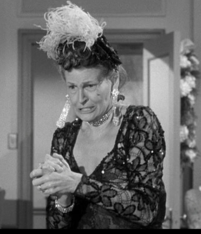 User blog:CEDJunior/Auntie (The Three Stooges) | The Female Villains ...