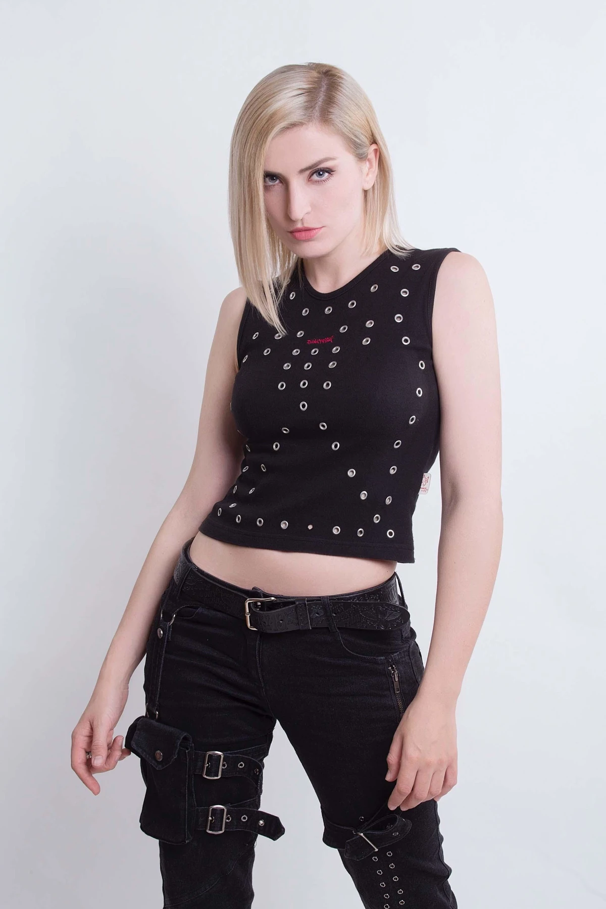 Maria (Fox Hunting) | The Female Villains Wiki | Fandom