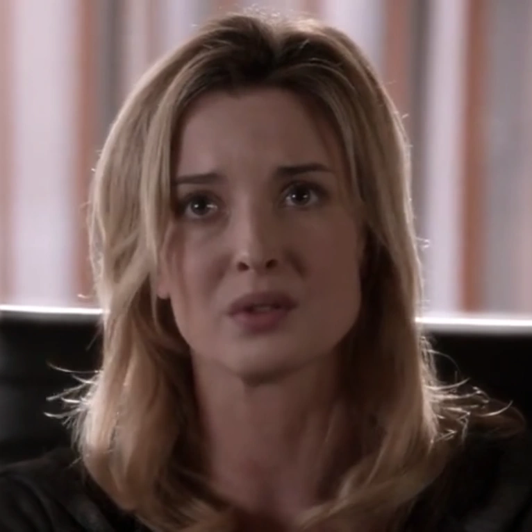 Julia (Human Target) | The Female Villains Wiki | Fandom