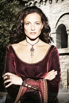 Isabella Thornton (Robin Hood) | The Female Villains Wiki | Fandom
