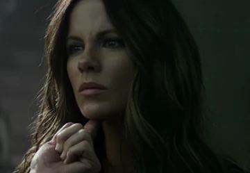Kate Beckinsale Total Recall Gif