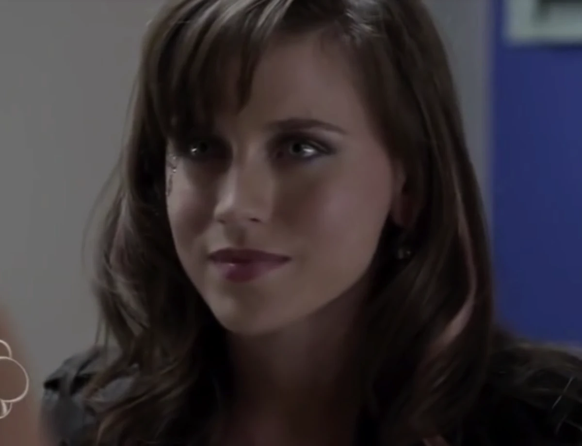 Serena (My Babysitter's a Vampire) | The Female Villains Wiki | Fandom
