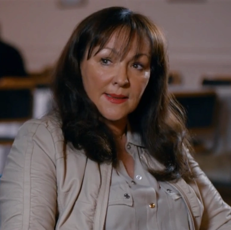 Pat Poynter (Vexed) | The Female Villains Wiki | Fandom