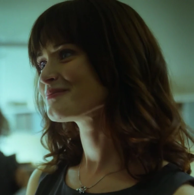 Robin Gould (Motive) | The Female Villains Wiki | Fandom