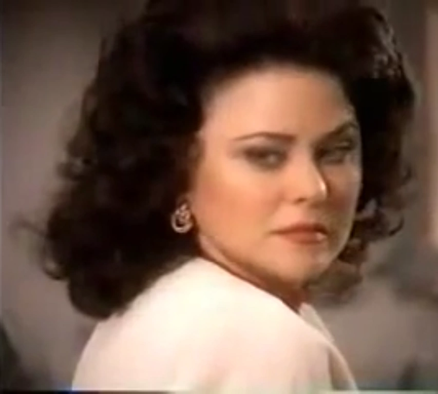 Tracy Horton (Maternal Instincts) | The Female Villains Wiki | Fandom