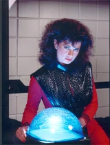 Diana (V: The Original Miniseries) | The Female Villains Wiki | Fandom