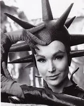 Niolani (Lost in Space) | The Female Villains Wiki | Fandom