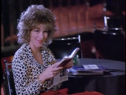 Leprechaun 3 Loretta Inflation