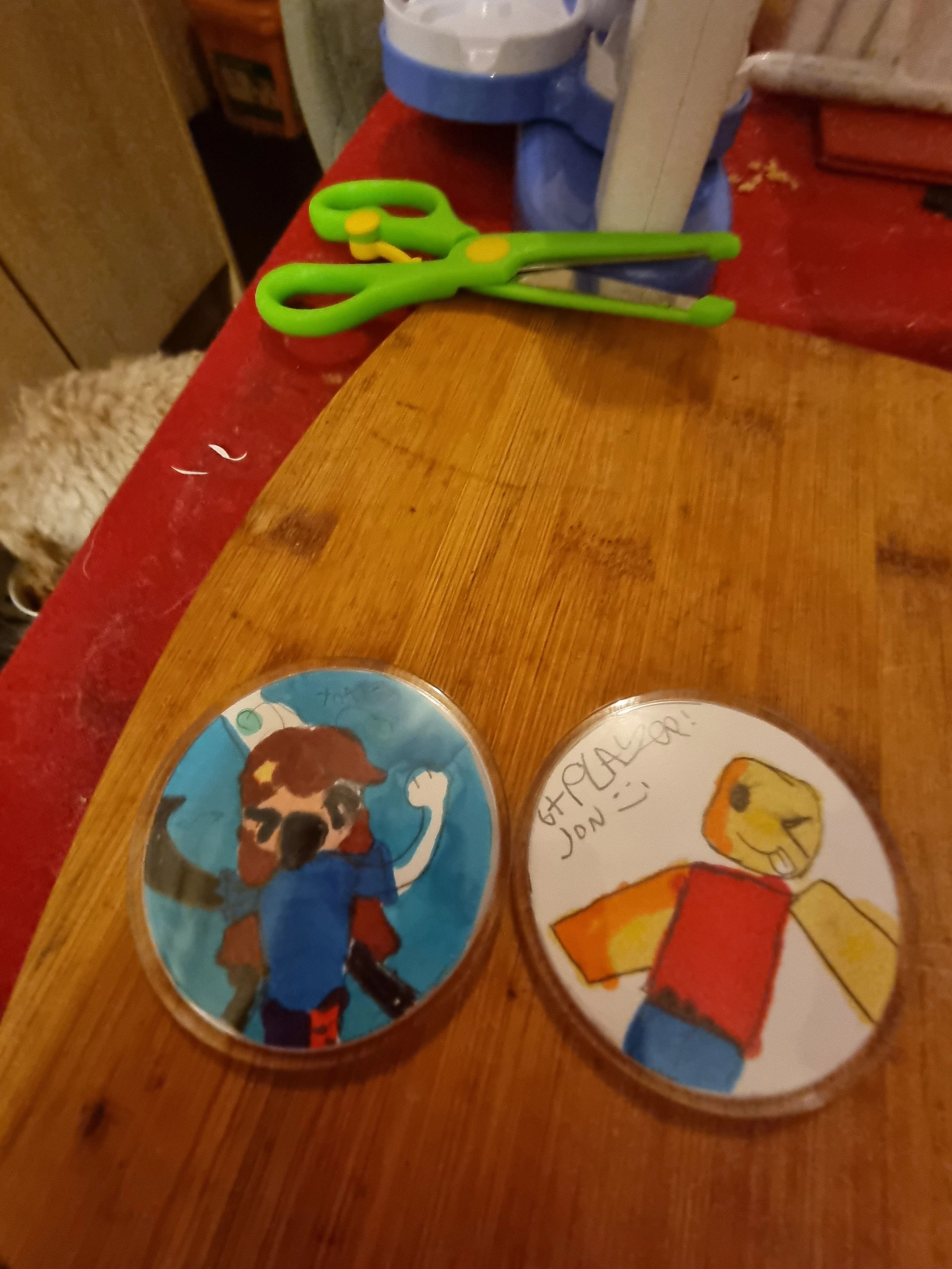 I made pins of my roblox avatar and Jon I locked in on the jon pin and ...