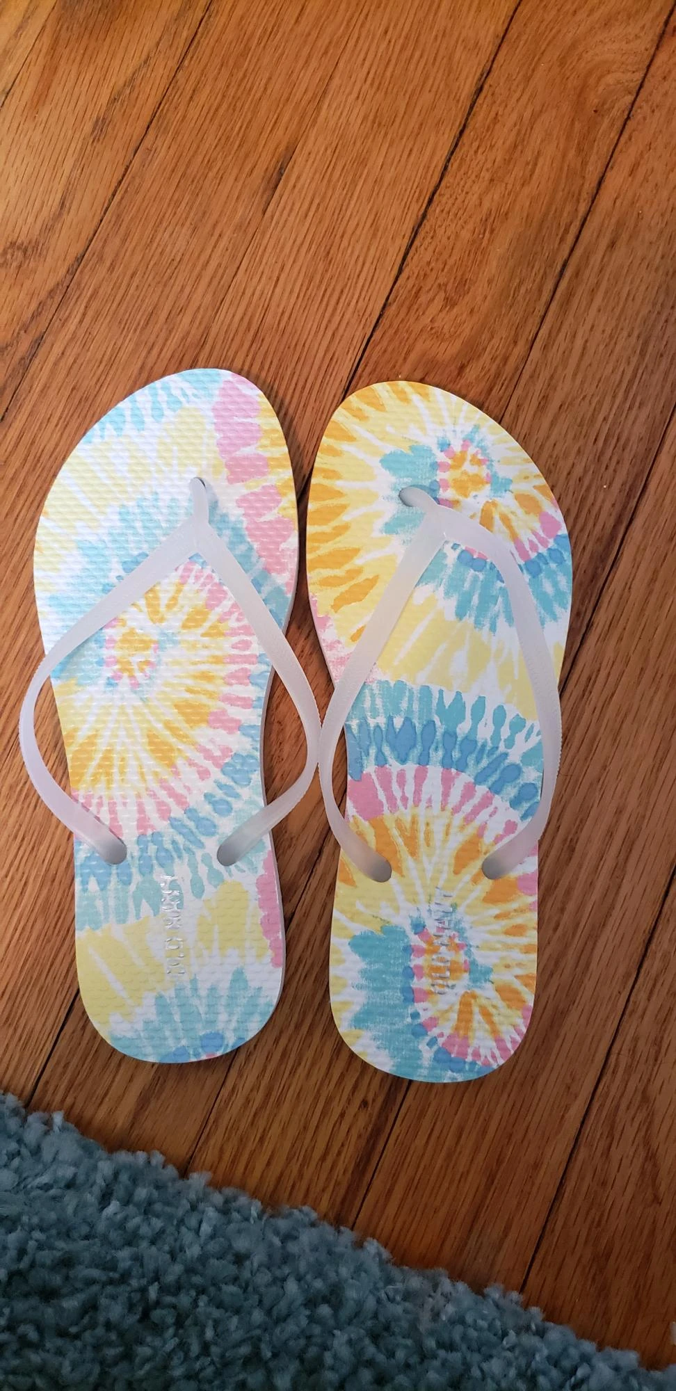 I got these new flip flops today!!!! | Fandom
